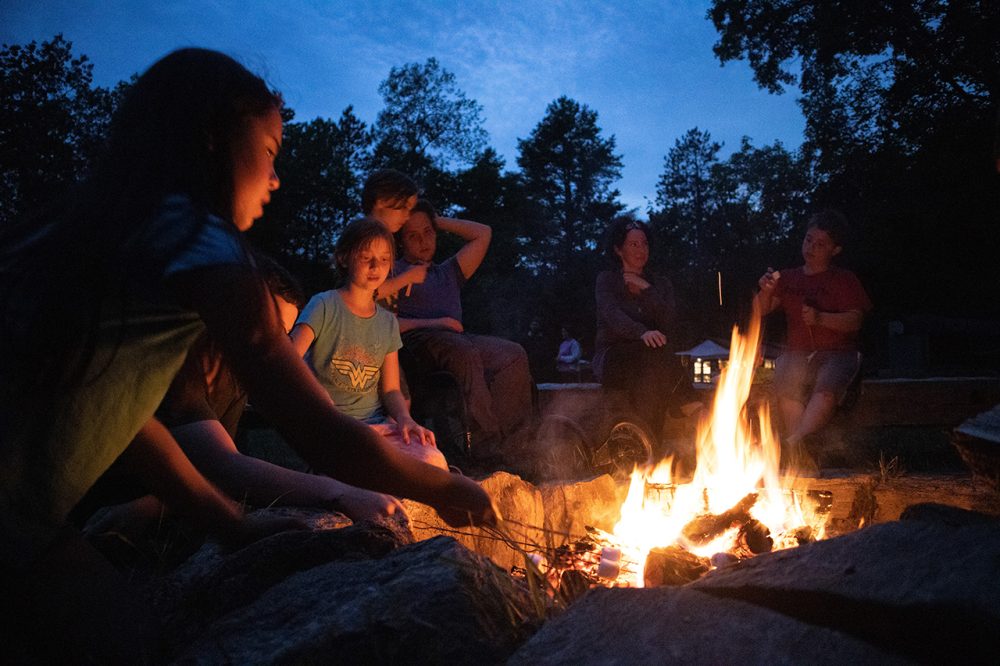 bonfire-children-retreat-catholic-cana - Madonna House Apostolate
